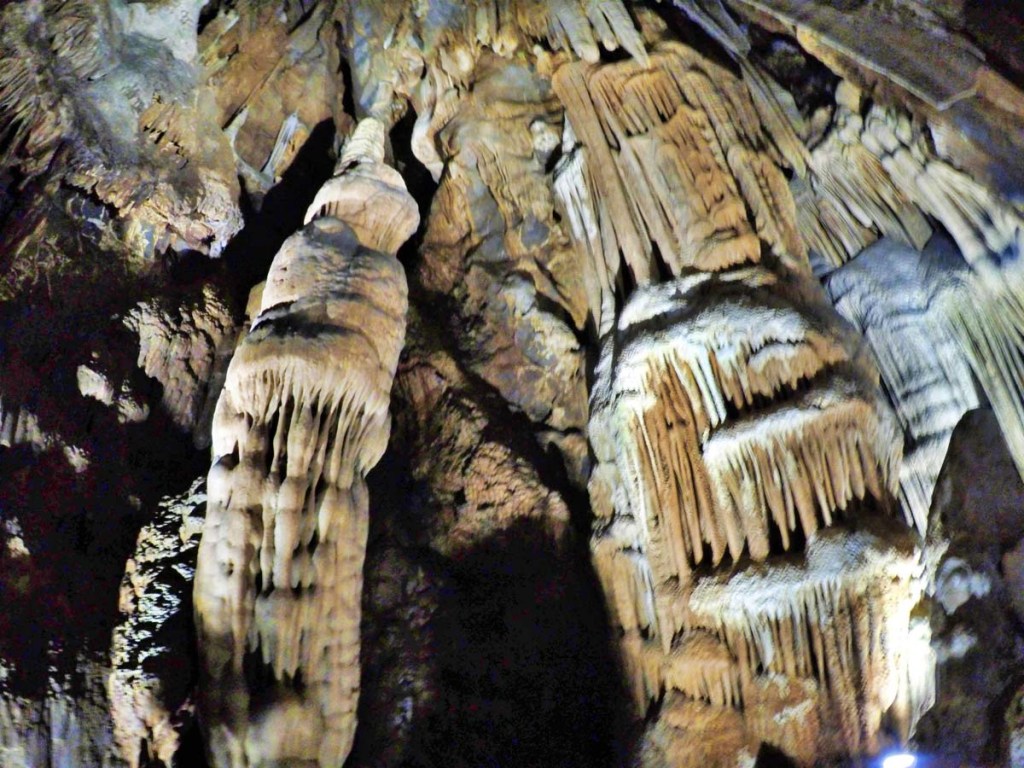 South Korea: Gosu Cave in Danyang – VIOLETOLOGY